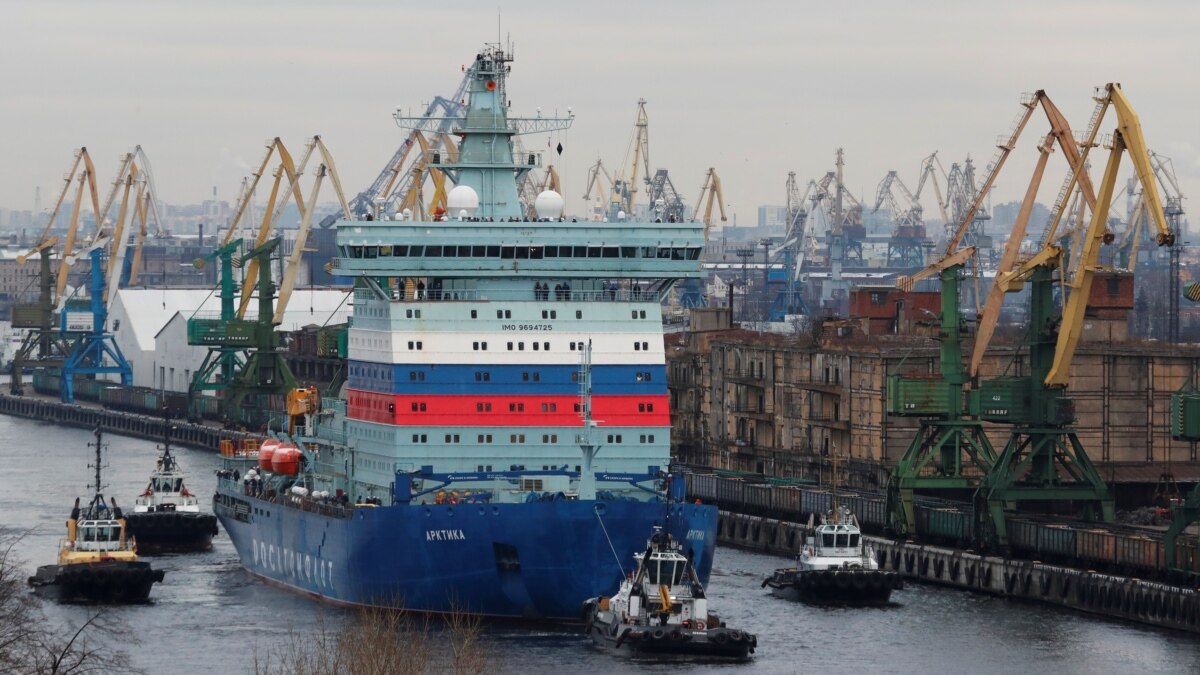 Russia's Giant Nuclear-Powered Icebreaker Returns From Test Run