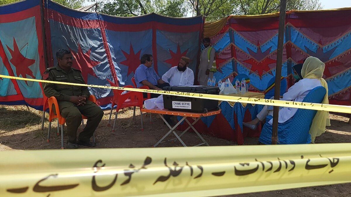 Body Of Suspected Victim Of Honor Killing Exhumed In Pakistan