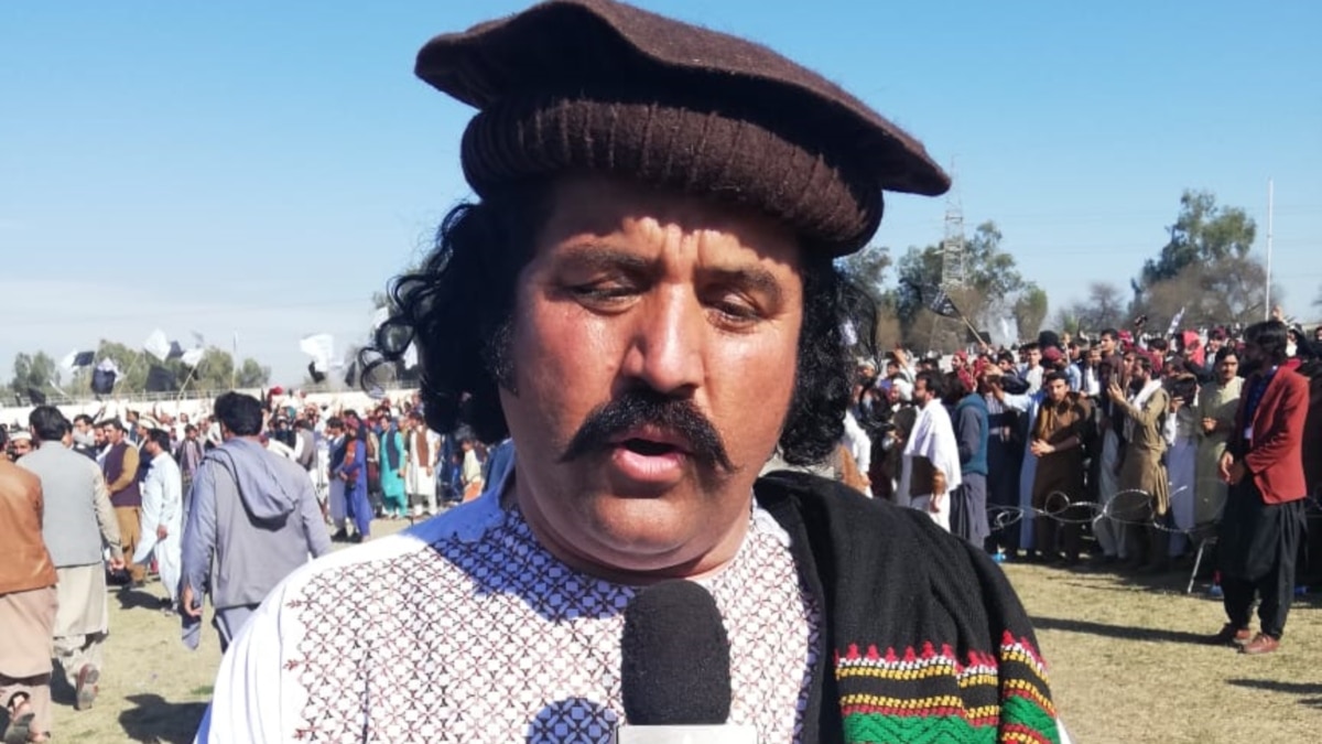 Gunmen Critically Injure Pashtun Rights Activist In Pakistan's Tribal Areas