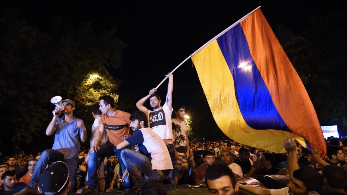Russian 'Profiteering' At Heart Of Armenian Power Protests