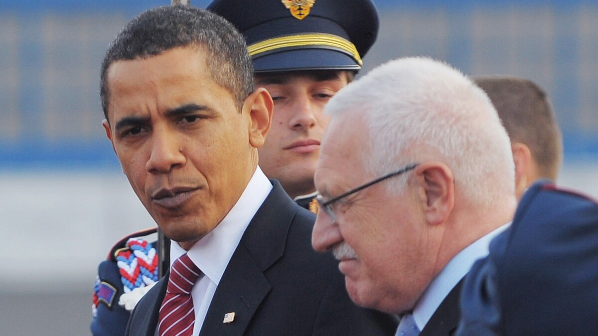 With Czechs In Disarray, Obama Comes To Prague