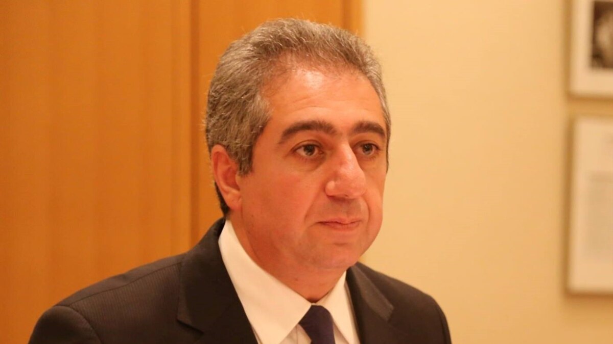 Qubad İbadoğlunun həbs müddəti uzadılıb