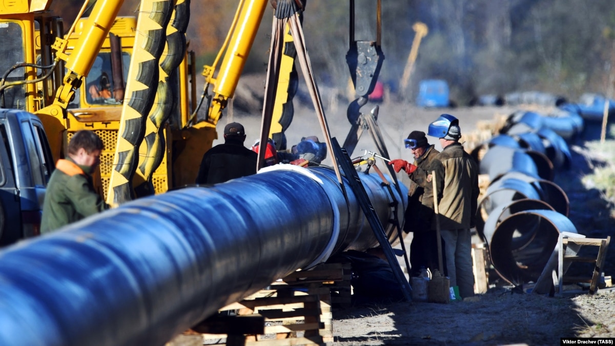 Russia Launches Probe Into Cause Of Druzhba Oil Pipeline Contamination