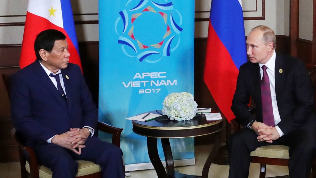 Philippines' Duterte Thanks Putin For 'Timely' Weapons, Says He'd Like More