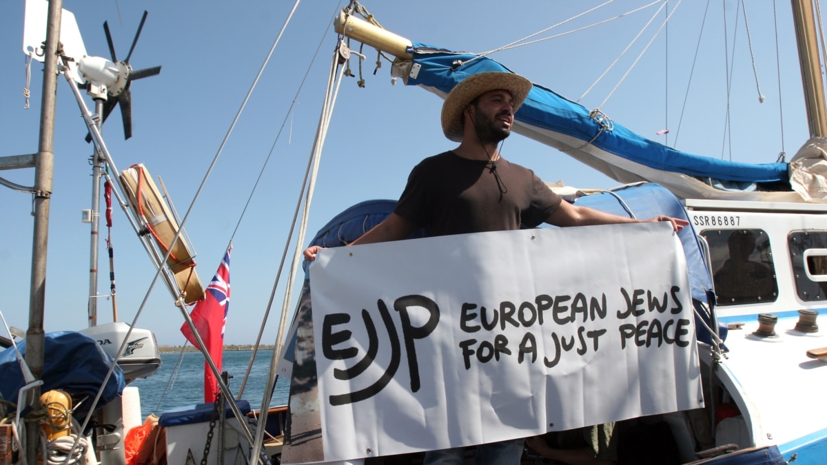 Israelis Board Boat Of Jewish Activists Bound For Gaza