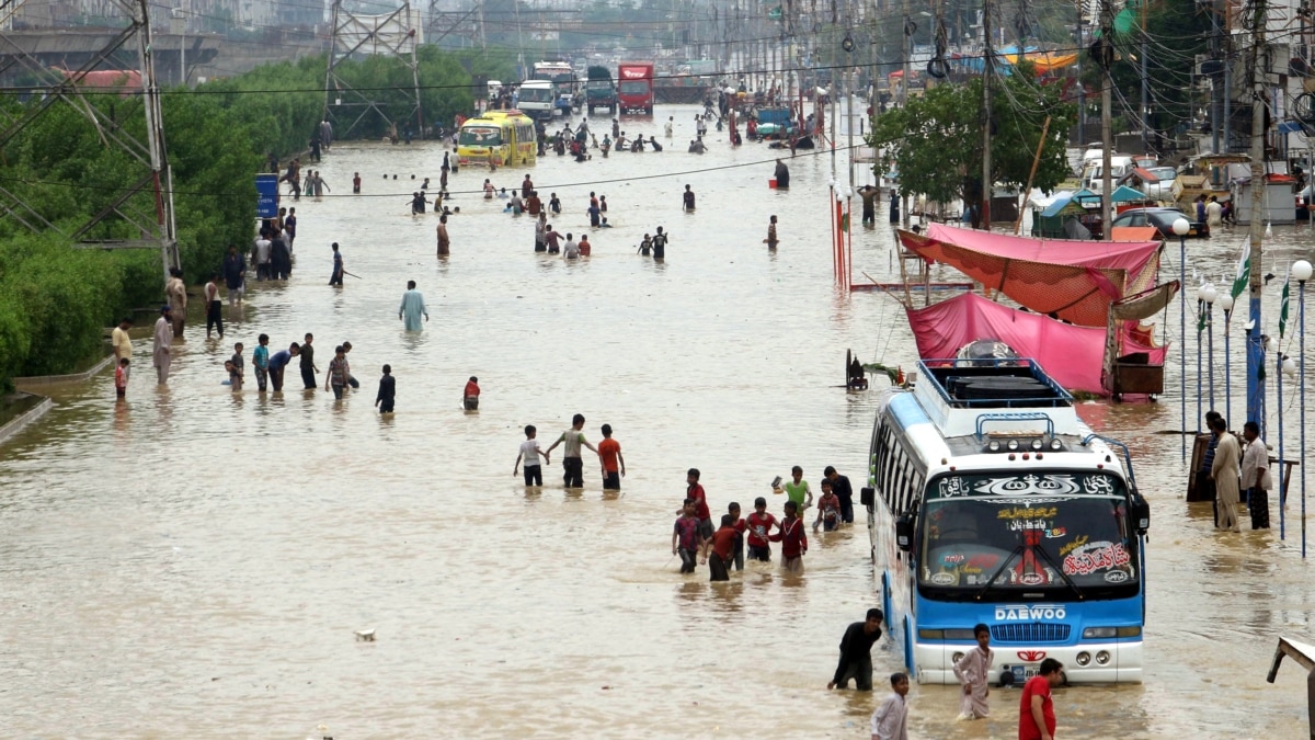 Pakistan Sending Military To Karachi To Aid Rescue Efforts Amid Flood ...