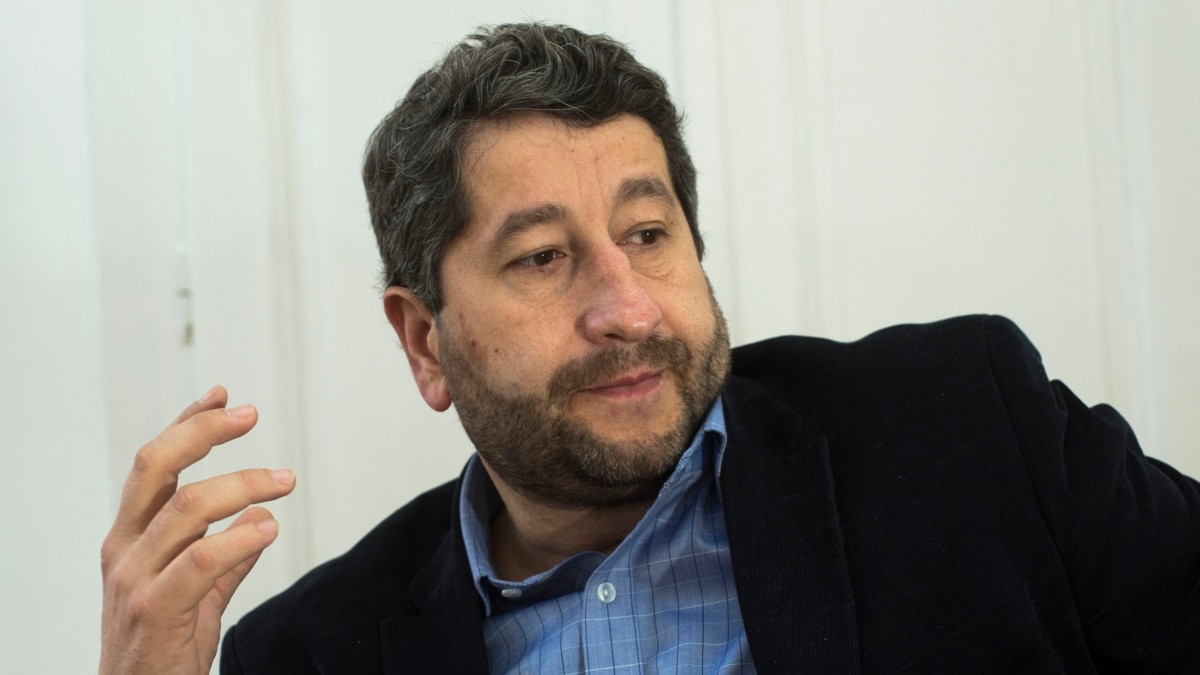 Най простото престъпление Христо Иванов сезира прокуратурата за нарушения на Иван Гешев