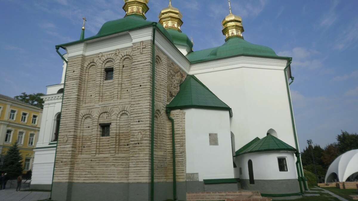 У Києві після реставрації відкрито храм Спаса на Берестові