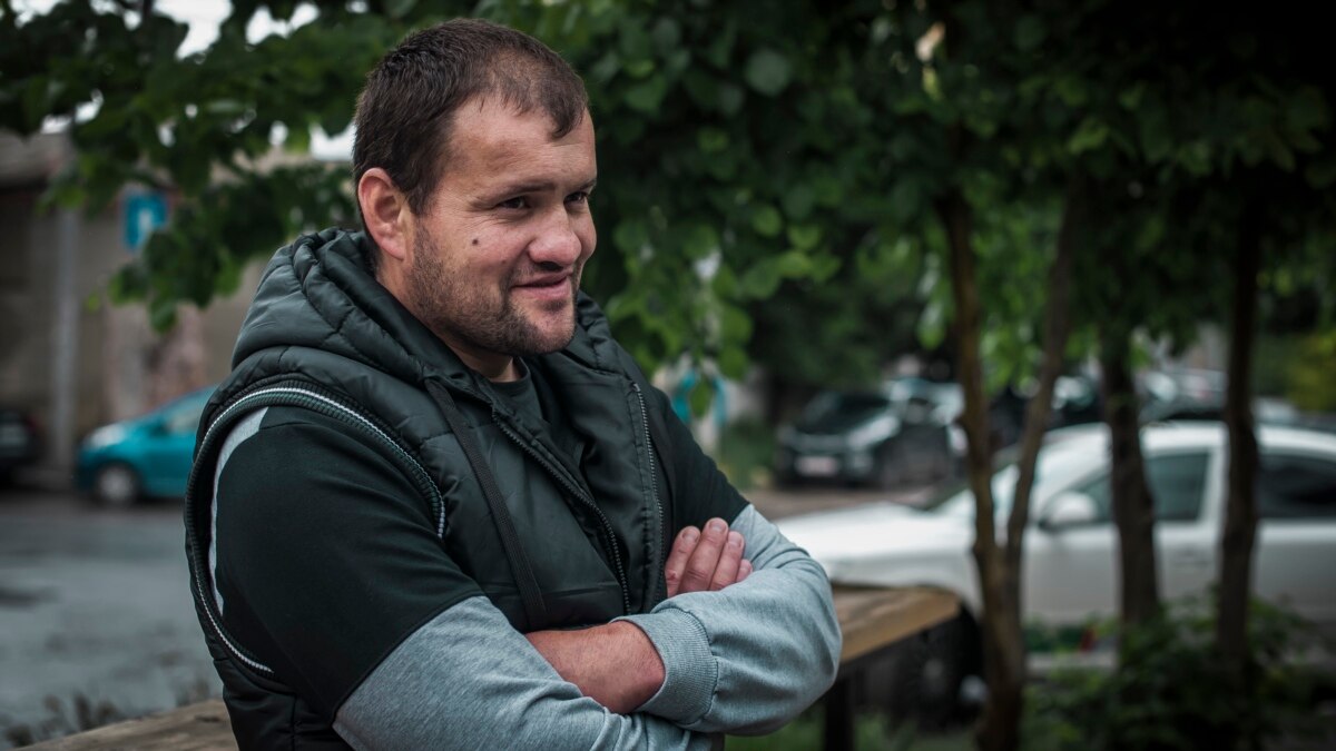 Crimean Court Again Postpones Verdict On Crimean Tatars Charged For Protest