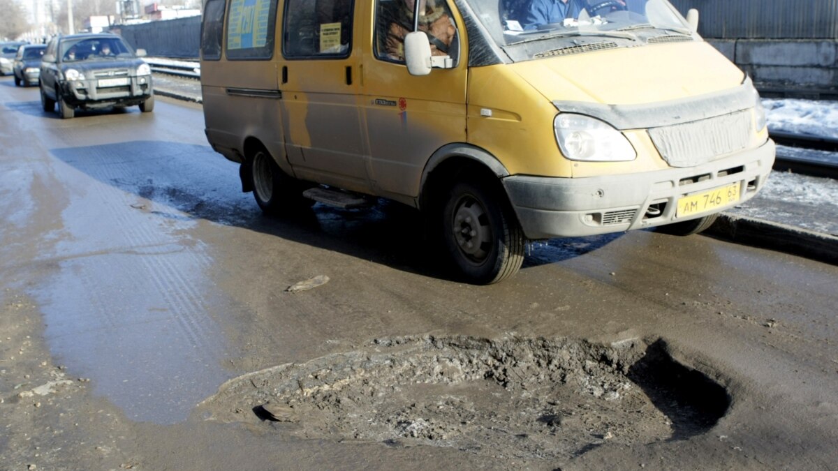 Erasing Russia's Potholes