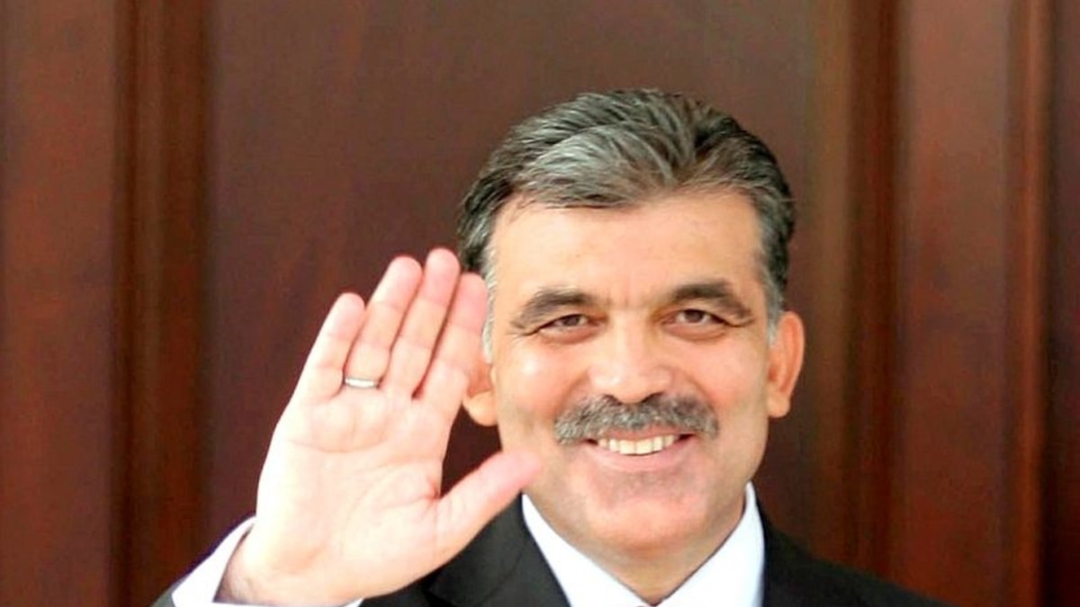 New Turkish President Approves Pro-EU Cabinet