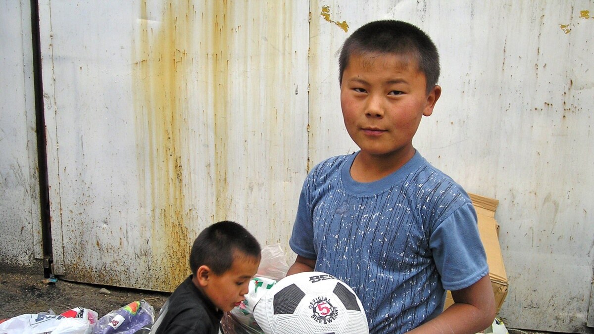 Central Asia: Child Workers Shoulder Heavy Burden
