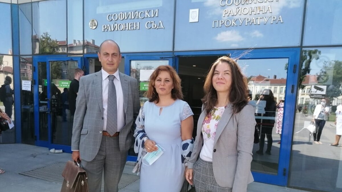 "Неясно обвинение". Съдът прекрати делото за всяване на паника срещу ...