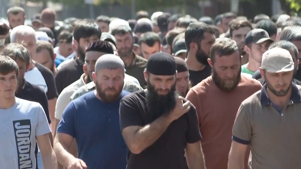 Former Chechen Commander Slain In Berlin Buried In Native Georgian Village