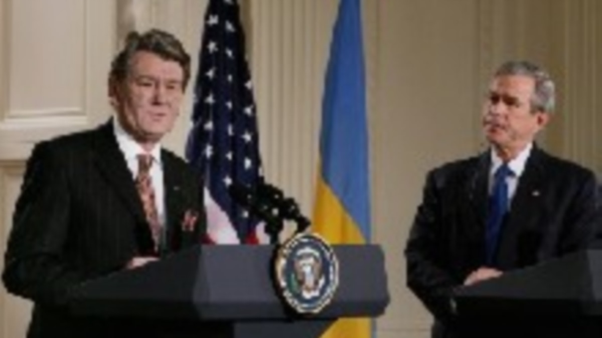Bush, Yushchenko Discuss Ukraine's Iraq Role