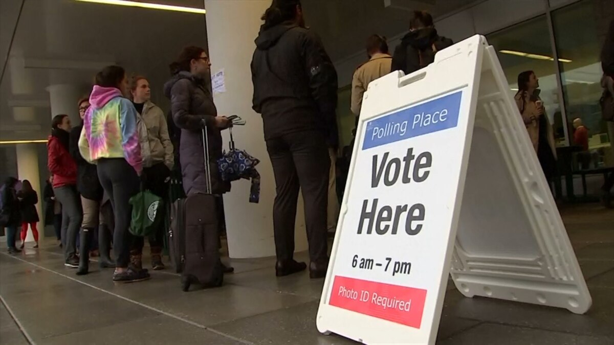 U.S. Voters Line Up To Cast Ballots
