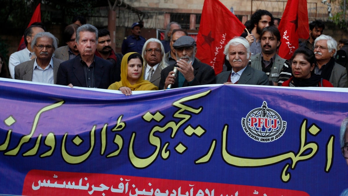 Pakistani Journalists, Rights Defenders Denounce Threats Against ...