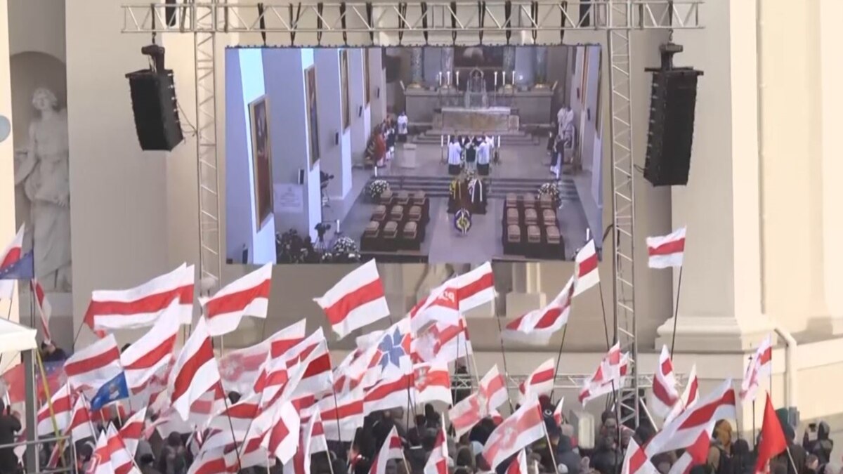Lithuania Holds State Funeral For Men Executed In Anti-Tsarist Uprising