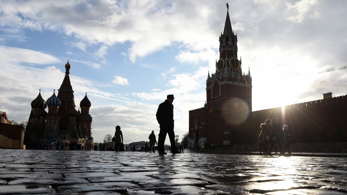 World War II Bomb Found Beneath The Kremlin