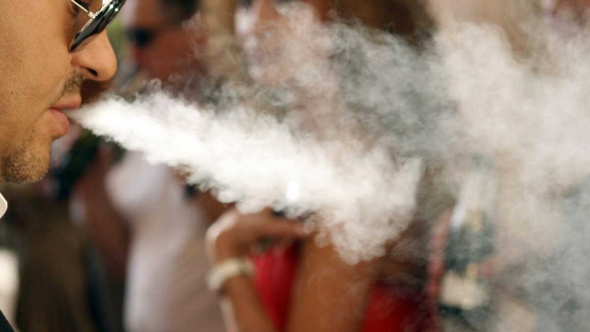 Russian Smoking Ban Comes Into Effect
