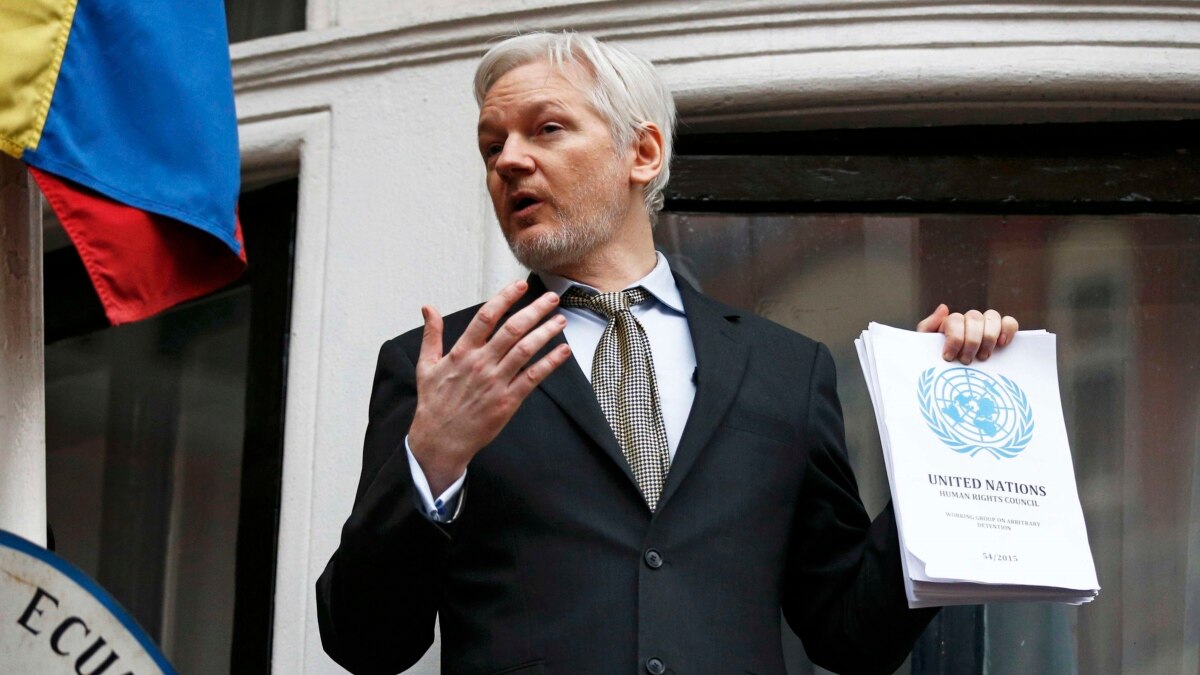 WikiLeaks Founder Assange Says He Stands By Extradition Offer