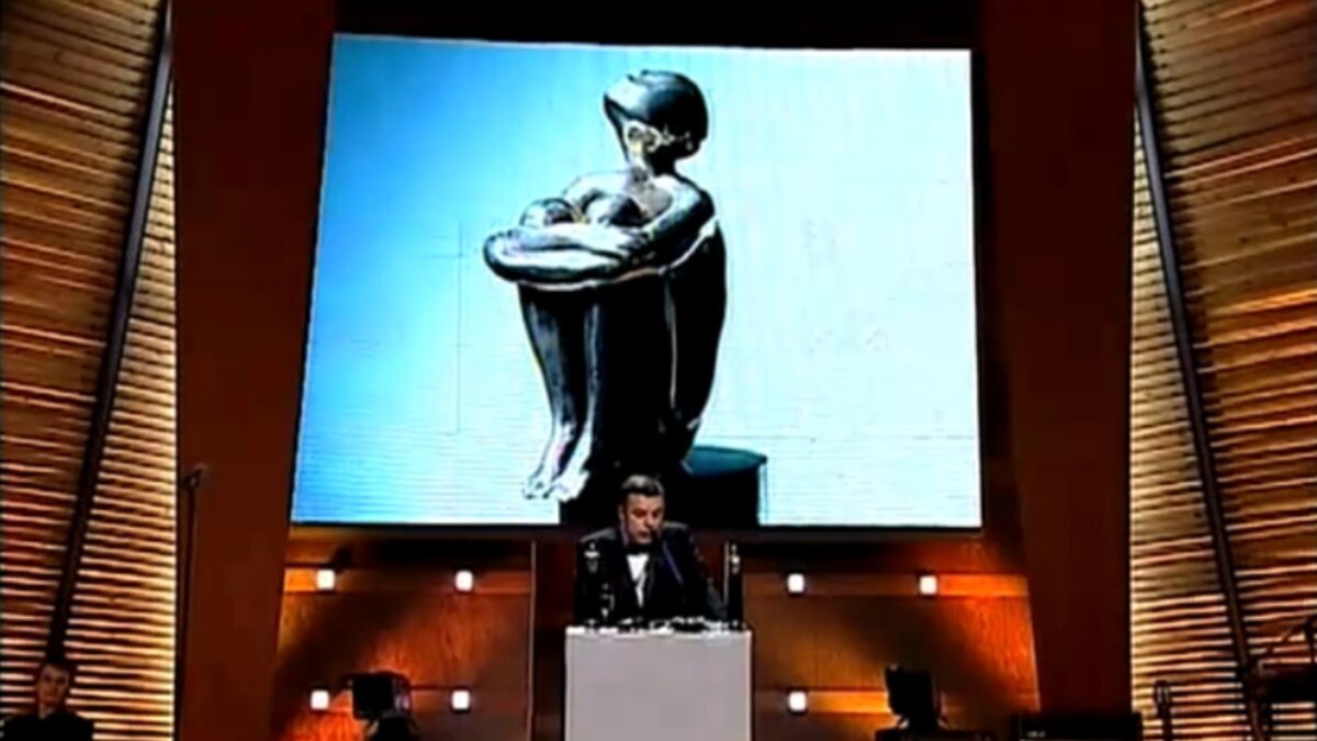 Russia's Howard Beale Moment?