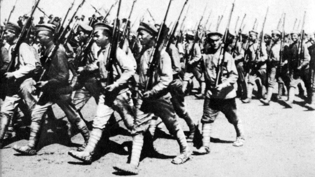 Tarix dərsliyinin müəllifi: 'Biz faktı yazırıq'