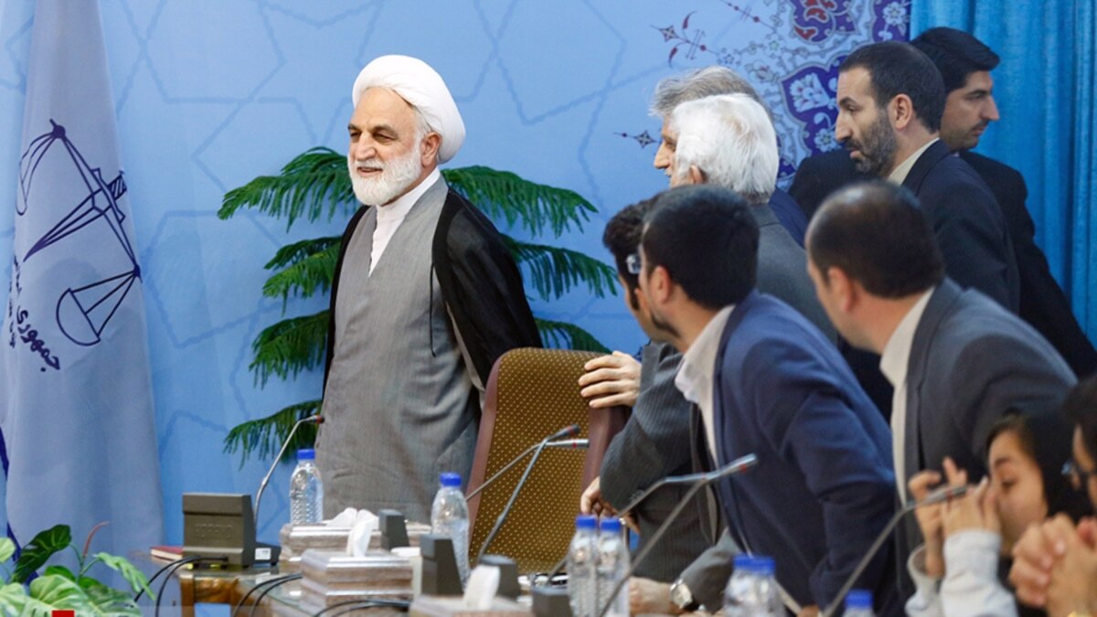 Iran Judiciary Joins Forces With IRGC Against Rouhani