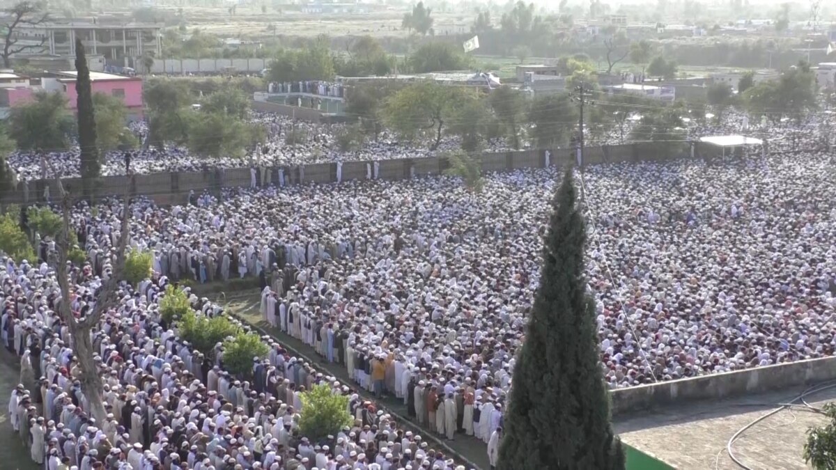Thousands Attend Funeral Of Pakistani Cleric Known As 'Father Of The ...