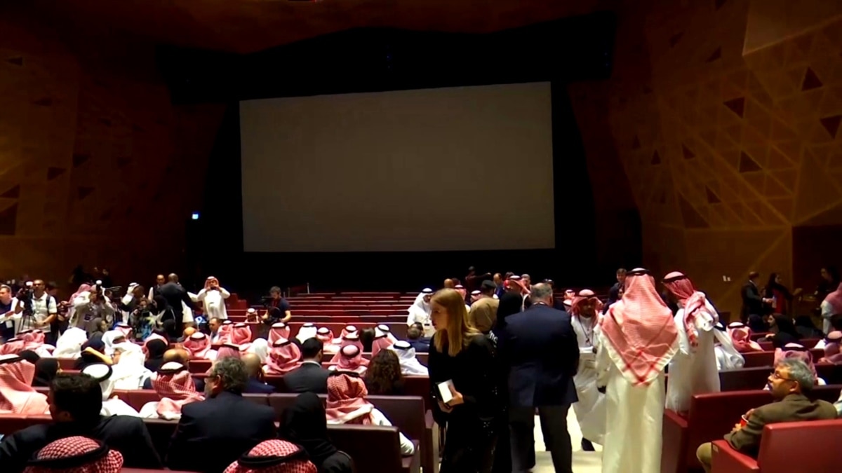 Saudi Arabia Lifts Ban On Movie Theaters