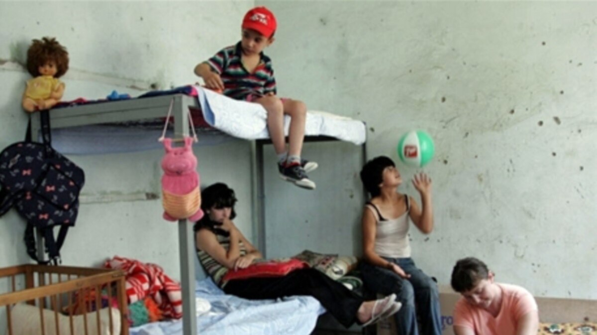 Georgia Reports On Efforts To House Displaced People From Abkhazia