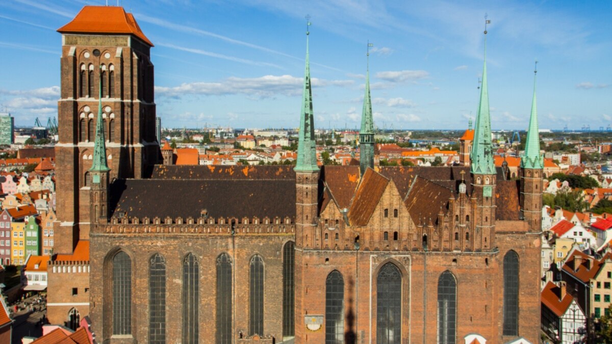 Католическата църква в Полша поиска разследване на обвинения за сексуално насилие над деца