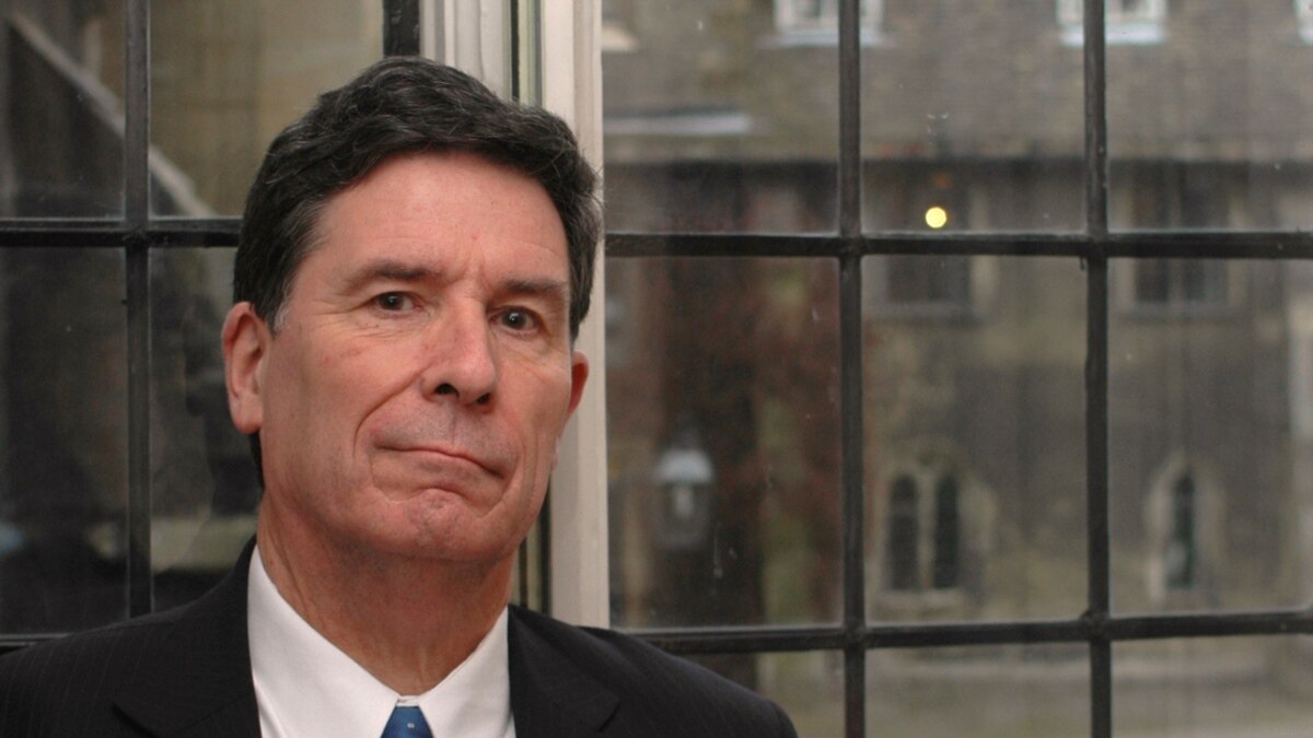 Cambridge Historian Writes Definitive History Of Britain's MI5