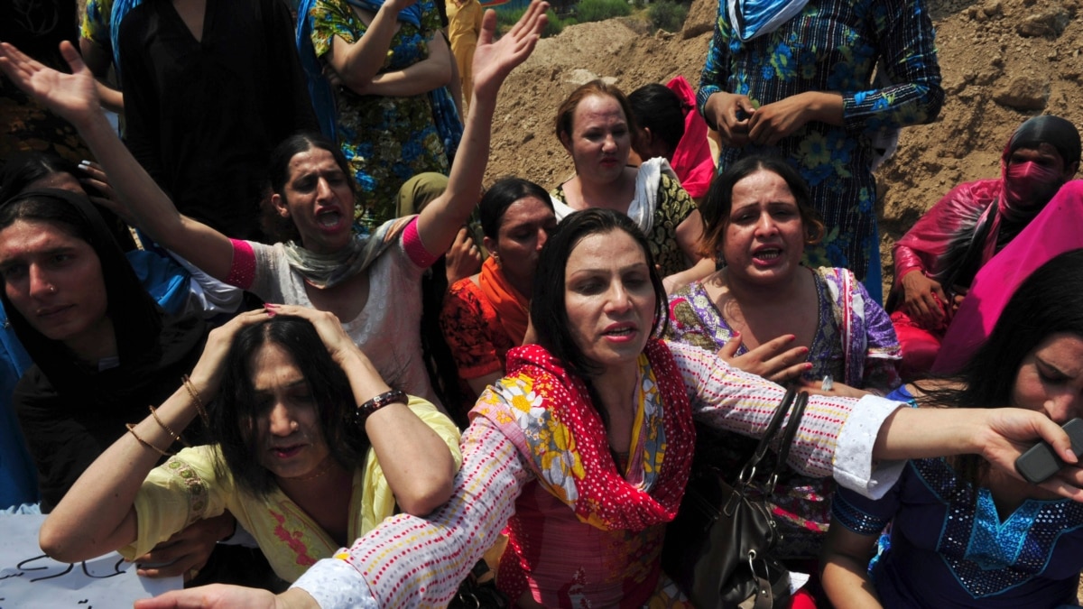 Despite Rights Gains, Pakistan's Transgender Community Still Under Attack