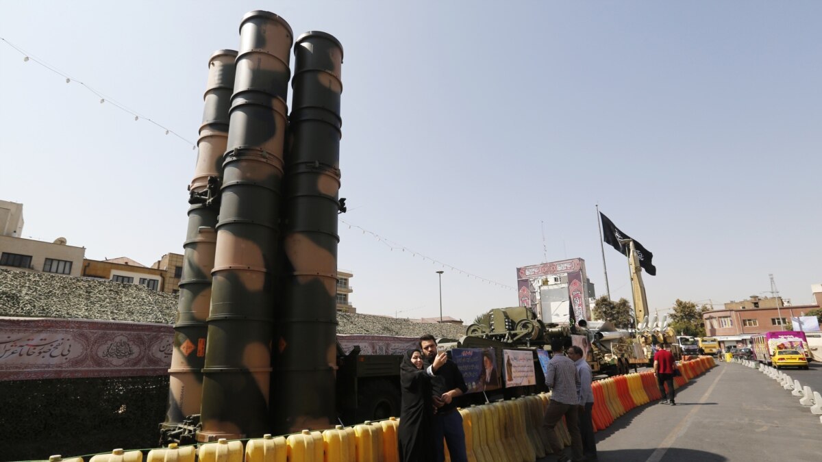 Russian Air Defense System S-300 Displayed In Heart Of Tehran