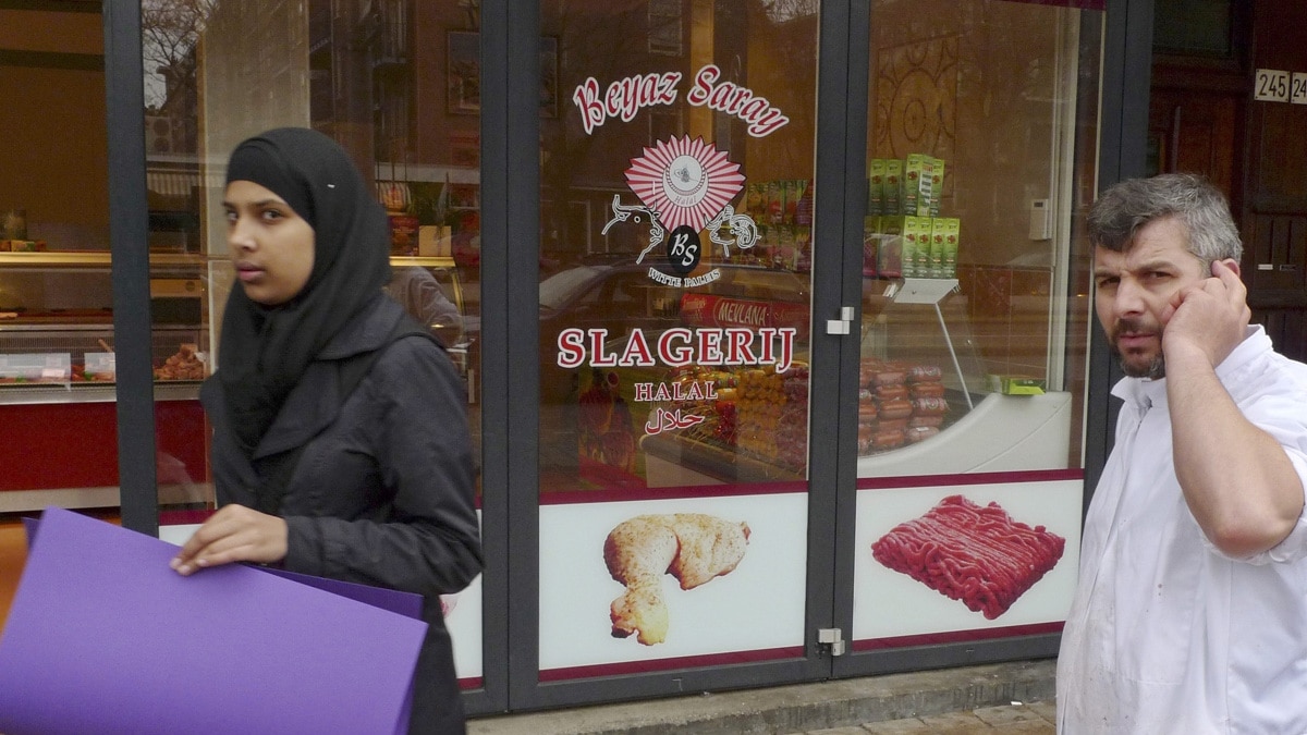 Dutch Move To Ban Kosher, Halal Slaughter