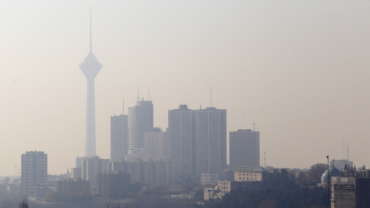 Heavy Air Pollution Shuts Schools, Universities In Parts Of Iran