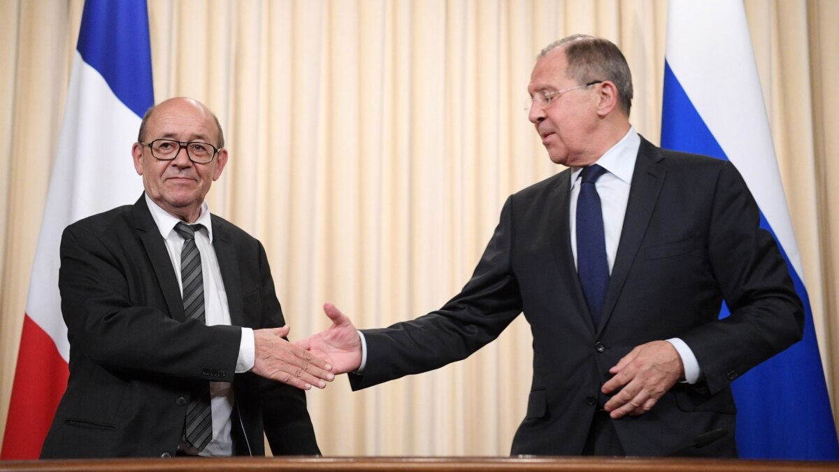 France, Russia Vow To Set Aside Differences, Fight Extremism Together