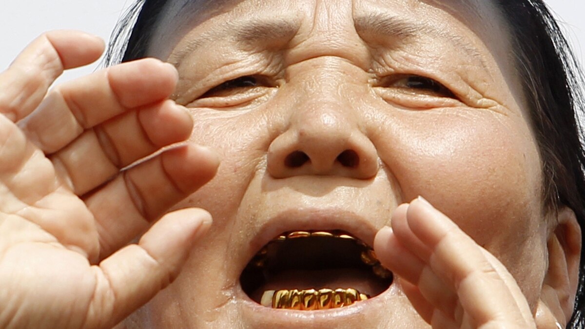 Bakiev's Female Entourage