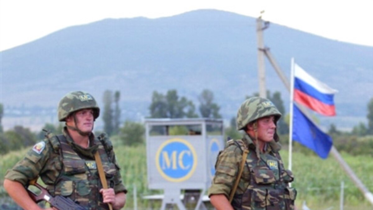 Scene At Russia-Georgia Border Hinted At Scripted Affair