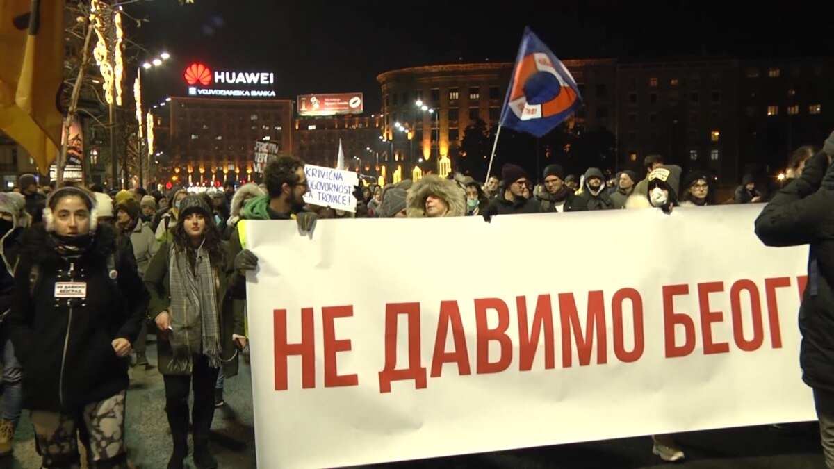 Hundreds March Against Smog In Belgrade