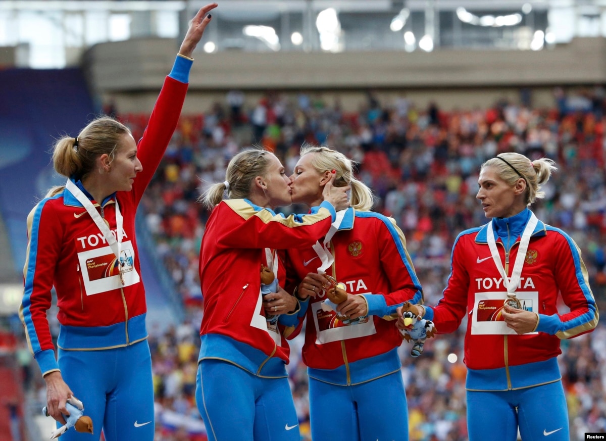 Media Debate Russian Female Sprinters' Kiss (UPDATED)