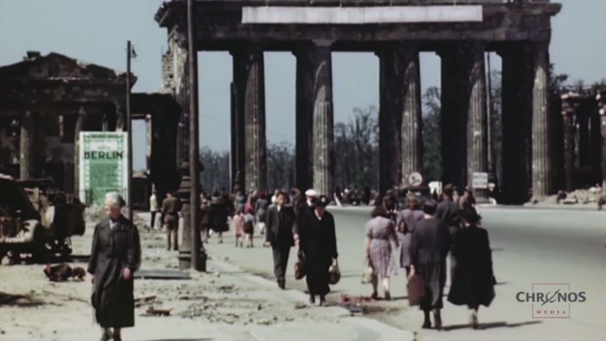 Amazing Footage Of Life In Berlin In July 1945