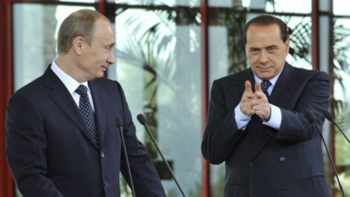 Russia: Old Friends Putin, Berlusconi Meet In Sardinia