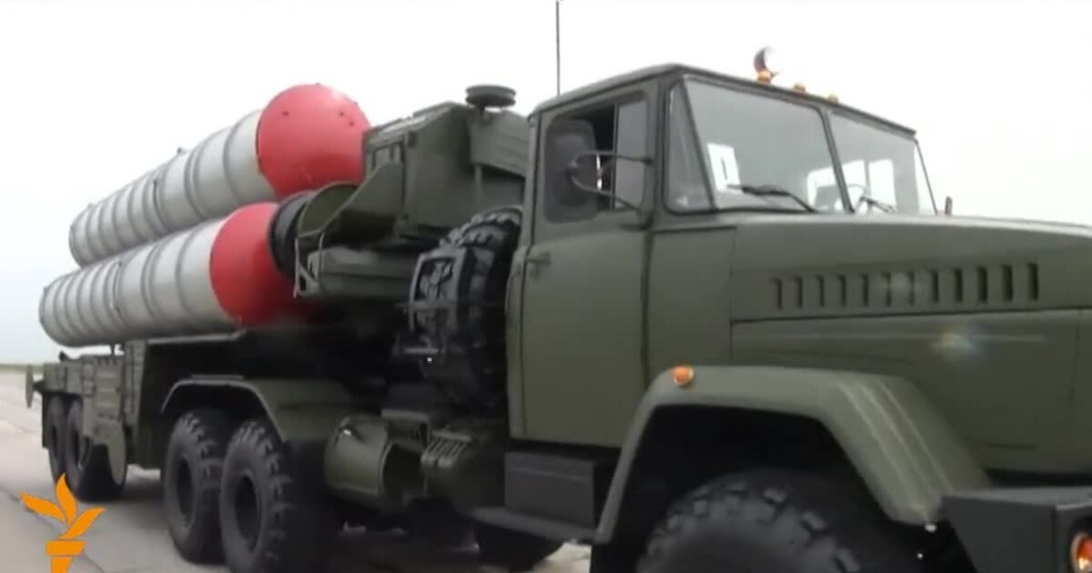 Russia Shows Off Newest Military Hardware Near Ukrainian Border