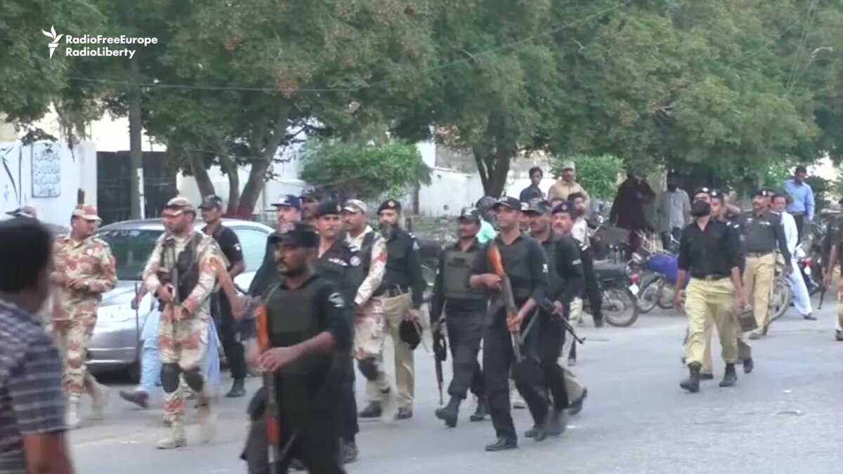 Pakistani Opposition Supporters Storm TV Station; Police Raid Party's ...