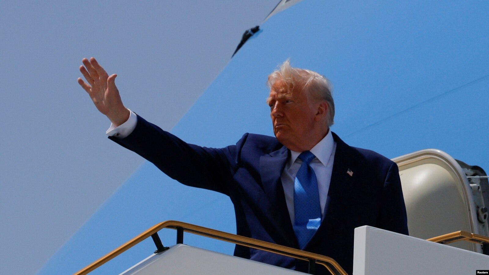 Трамп поїде на саміт G7 до Канади, якій пропонував стати «51-м штатом». Читайте на UKR.NET