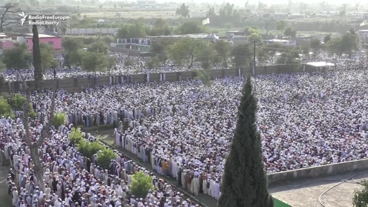 Thousands Attend Funeral Of Pakistani Cleric Known As 'Father Of The ...
