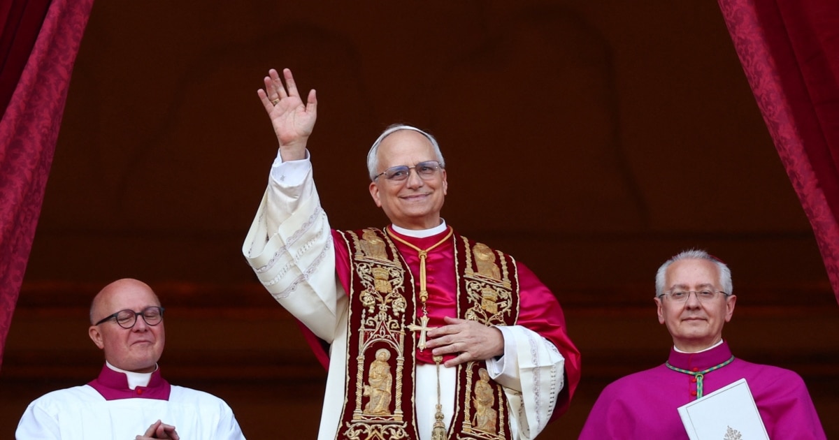 Cine este americanul Robert Francis Prevost, noul papă al Bisericii ...