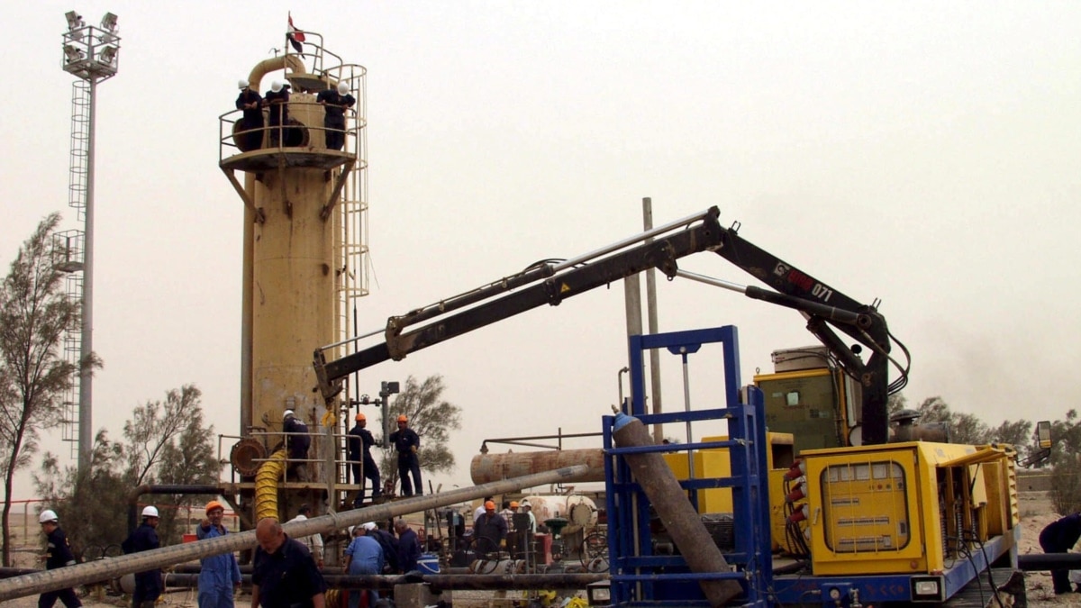 Iraq: Smuggling, Mismanagement Plaguing Oil Industry